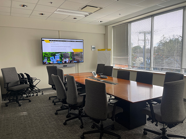 Technology-Equipped Room Listing