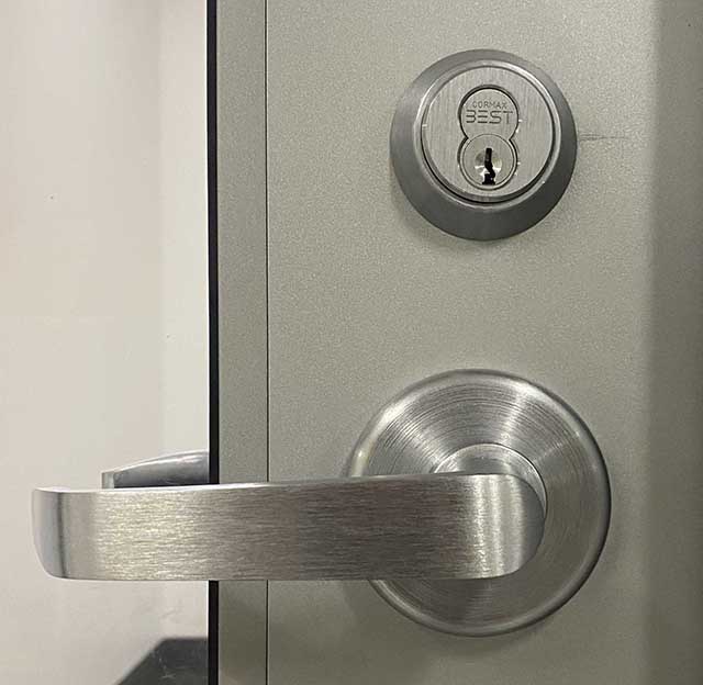 Technology-Equipped Room Listing